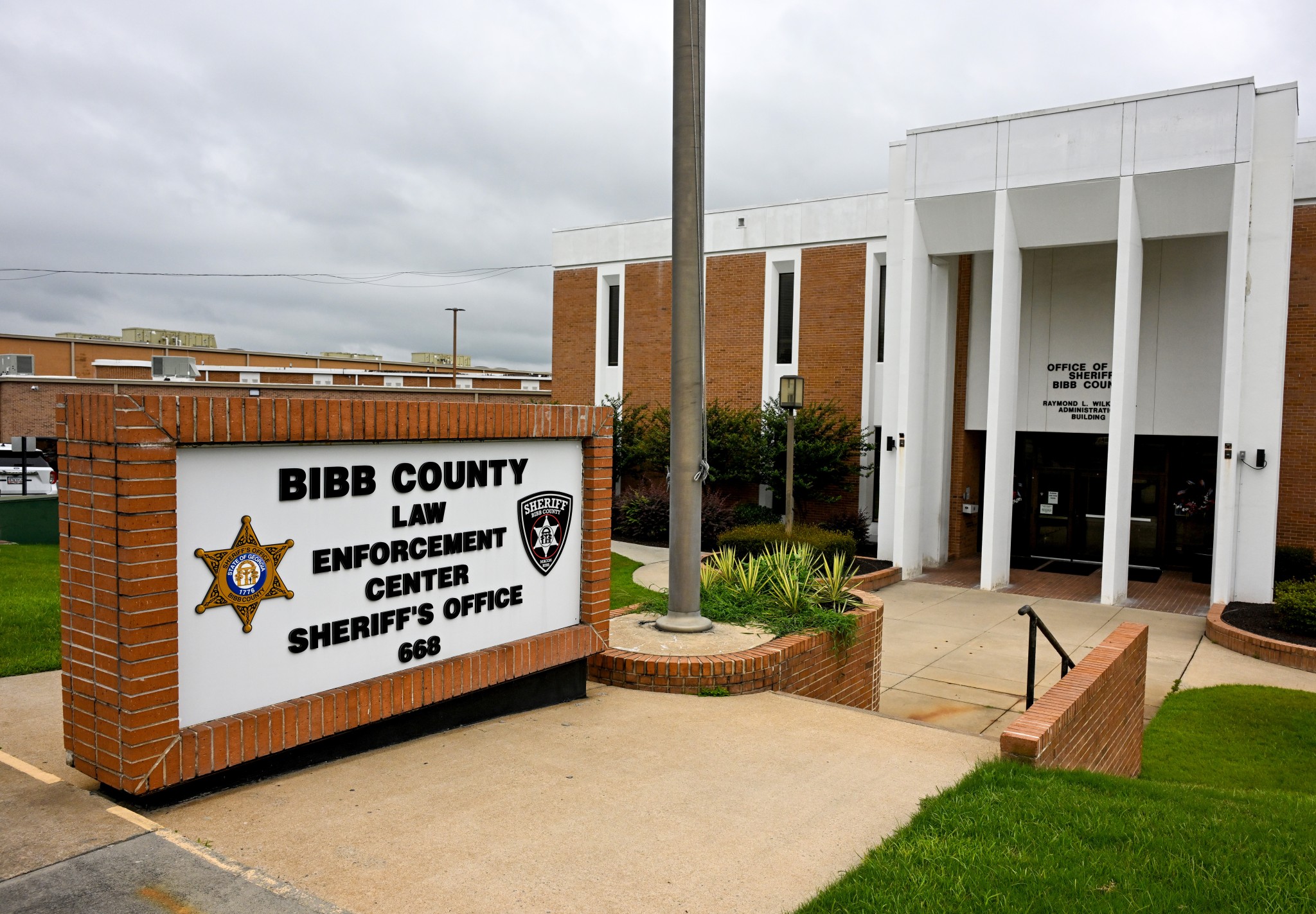 Mayor announces jail expansion, ankle monitor program in response to ...