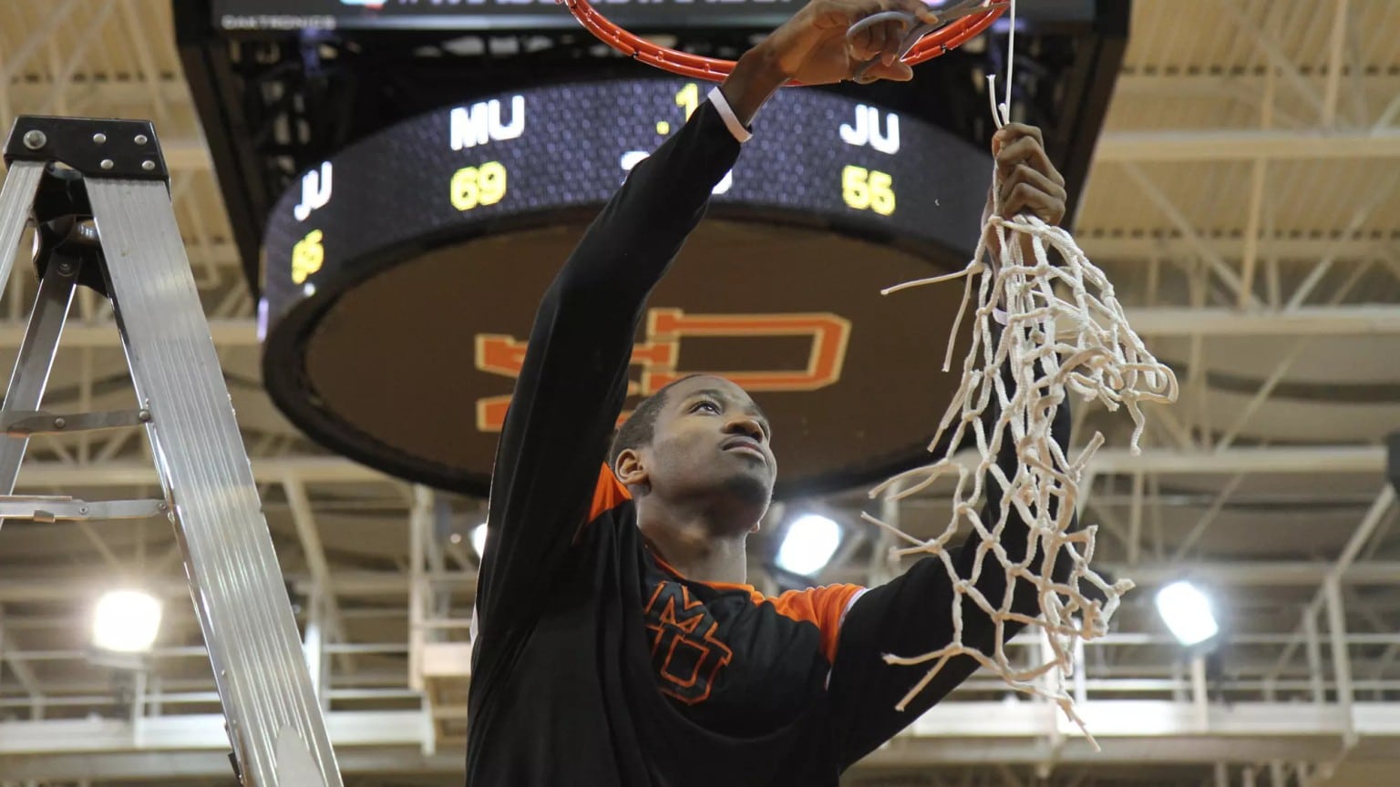 In a homecoming for the ages, Langston Hall returns to Mercer as ...