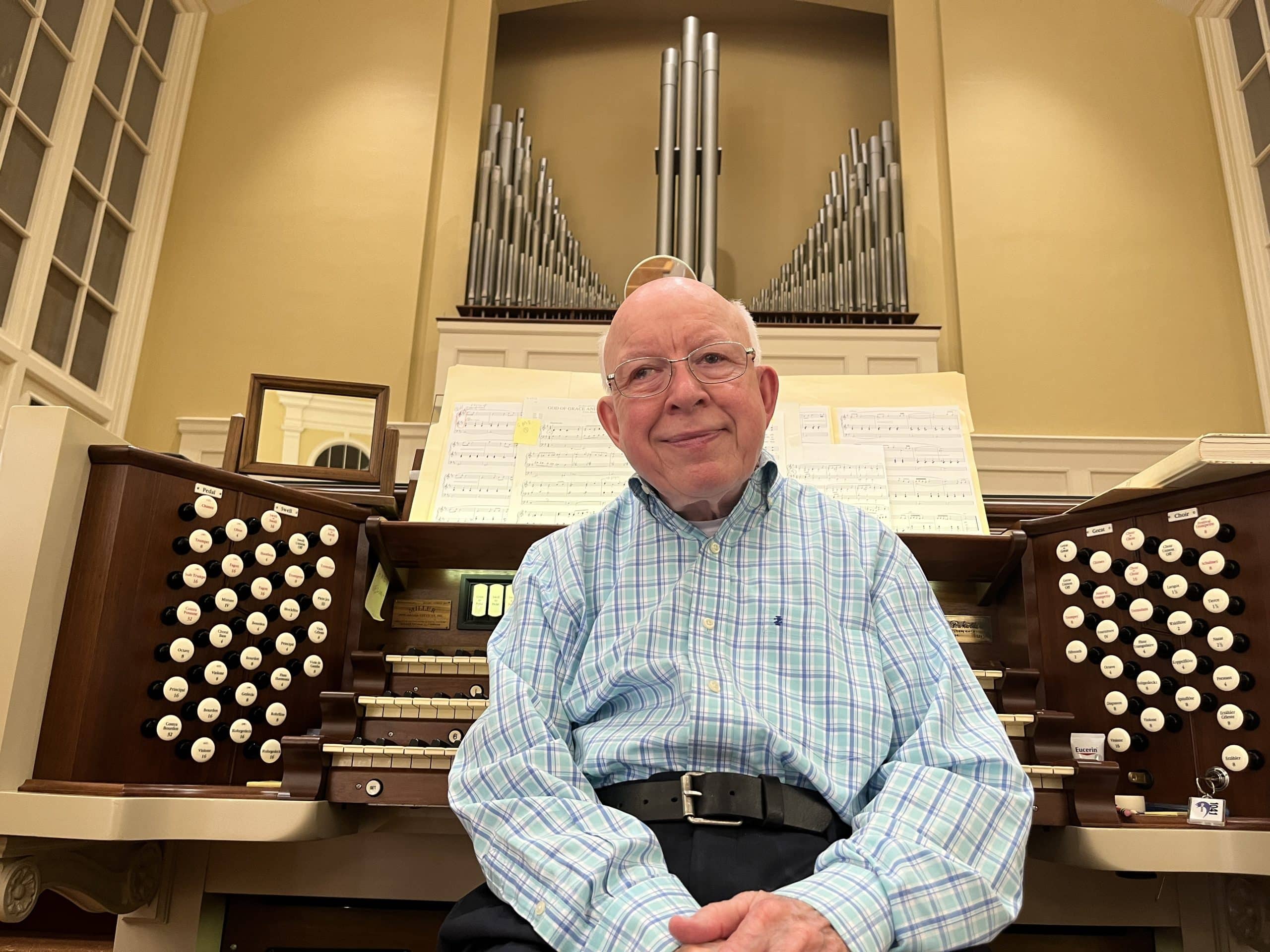 Organist Gerald Carper and his view from the organ bench – The Macon Melody