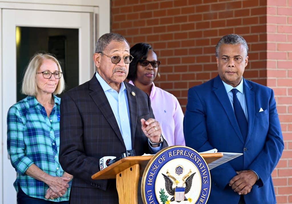 Rep. Bishop: End shutdown, save health credits – The Macon Melody