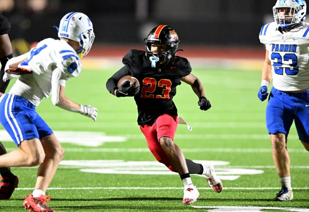 Northeast rolls past Fannin County for 41-0 playoff win – The Macon Melody