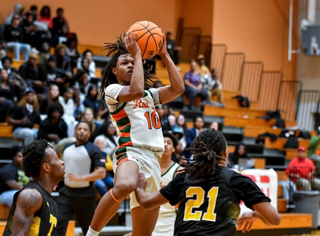 Hampered by third quarter mistakes, Rutland falls to Thomson 68-58 in ...